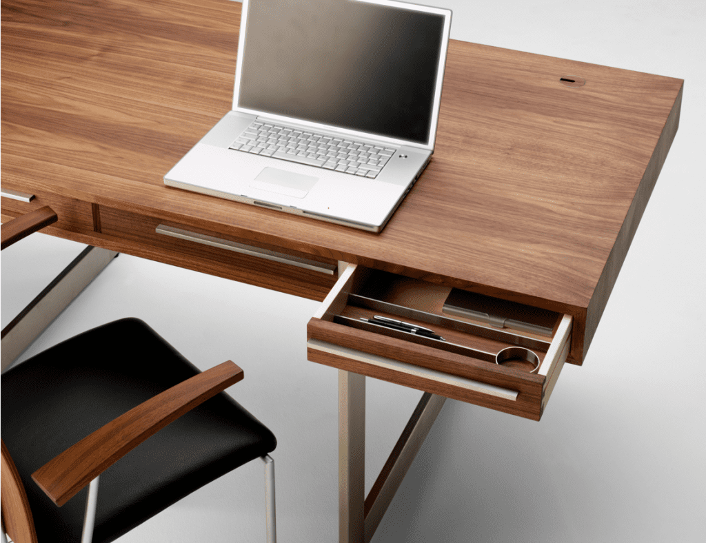 AK 1340 Point desk - Naver Collection