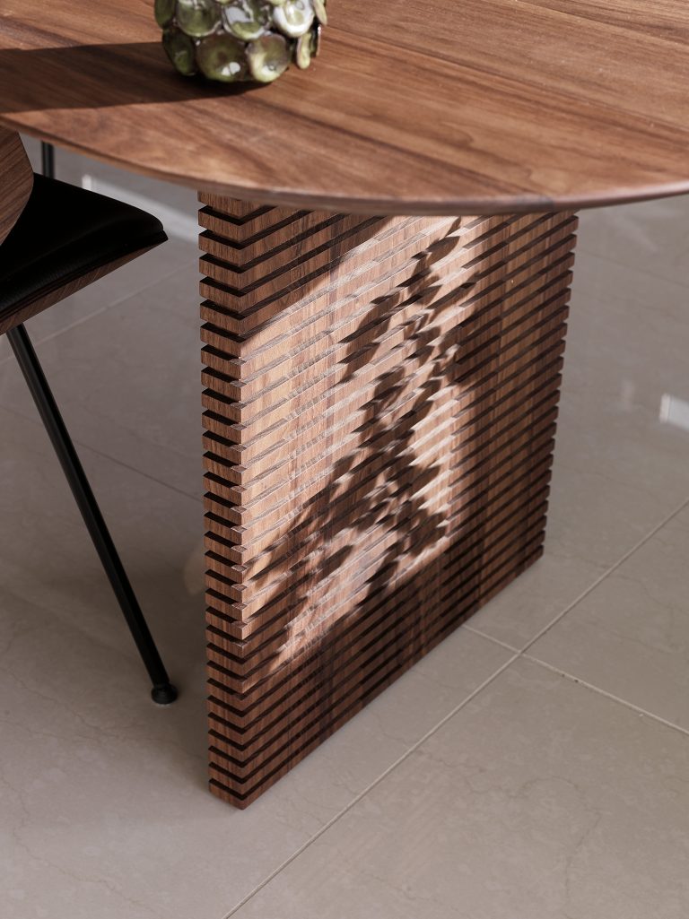 GM 3540 Semi table - Naver Collection