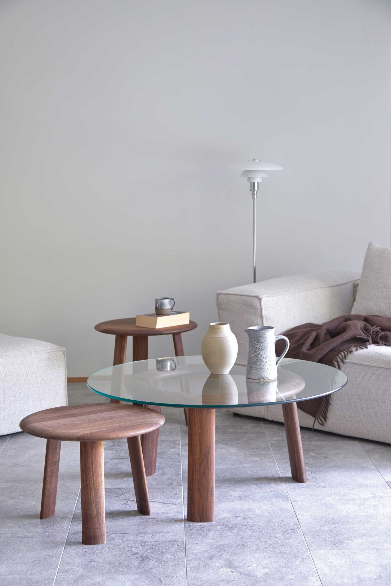 AK 650 Loop glass coffee table - Naver Collection